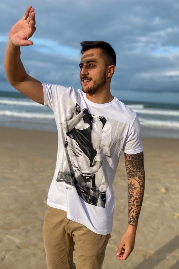 Venvanse Camiseta Wax and the City - Gola Básica | Estilo e Exclusividade